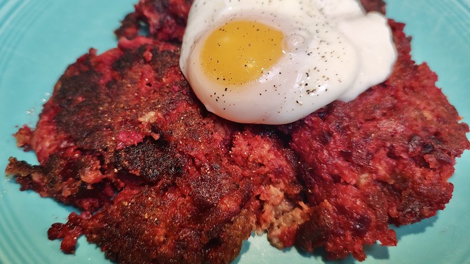 Sacramento Digs Gardening: Beets add unique color to breakfast hash